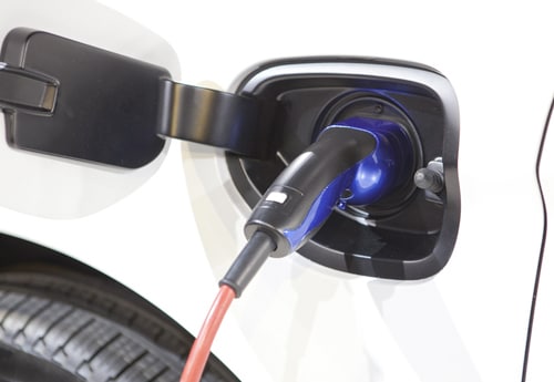 Volvo XC60 Plug-In Hybrid: A Plug-in With a Plug You Can Handle | News ...